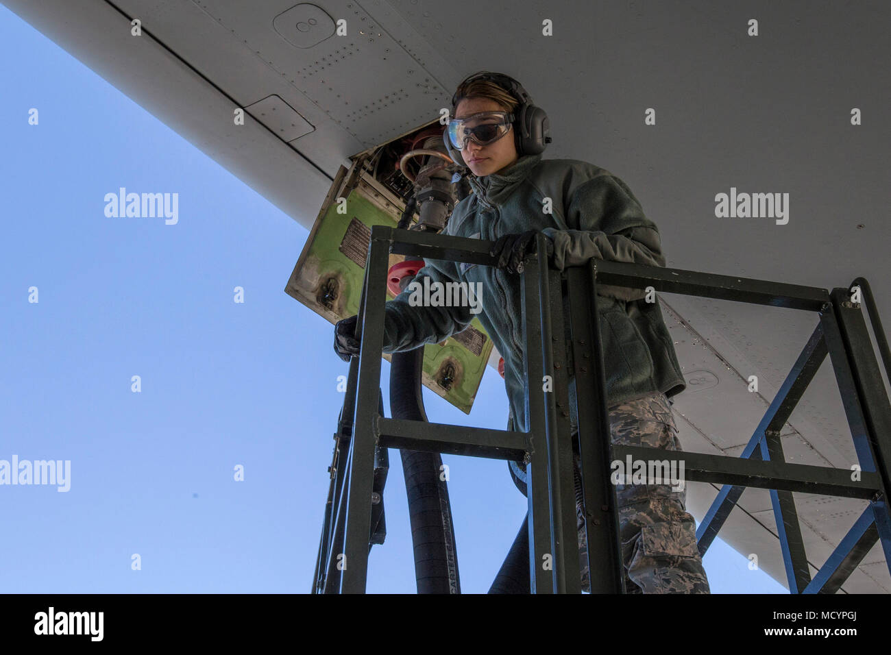 Defuels hi-res stock photography and images - Alamy