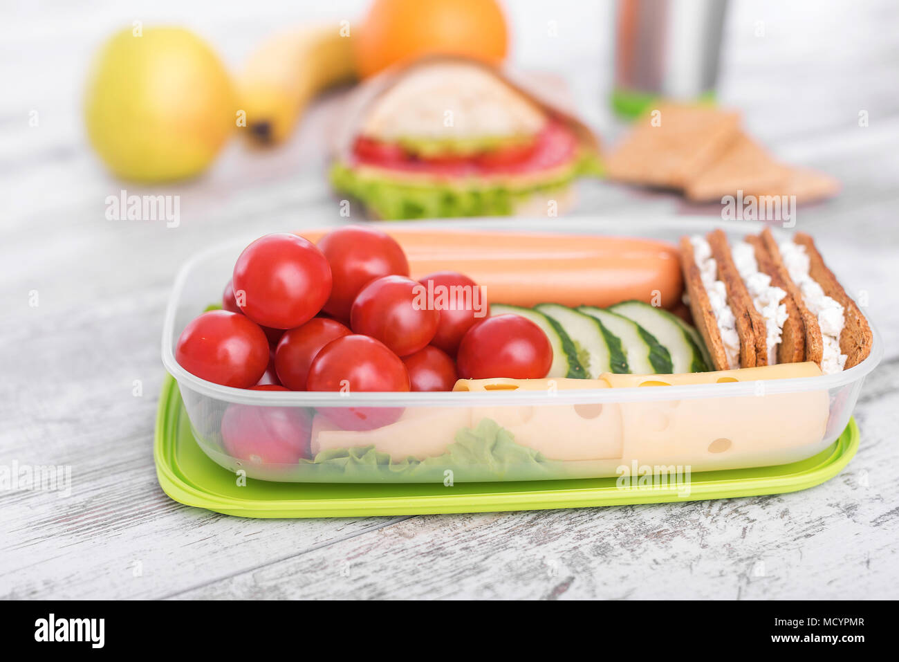 Lunch box plastic meal hi-res stock photography and images - Alamy