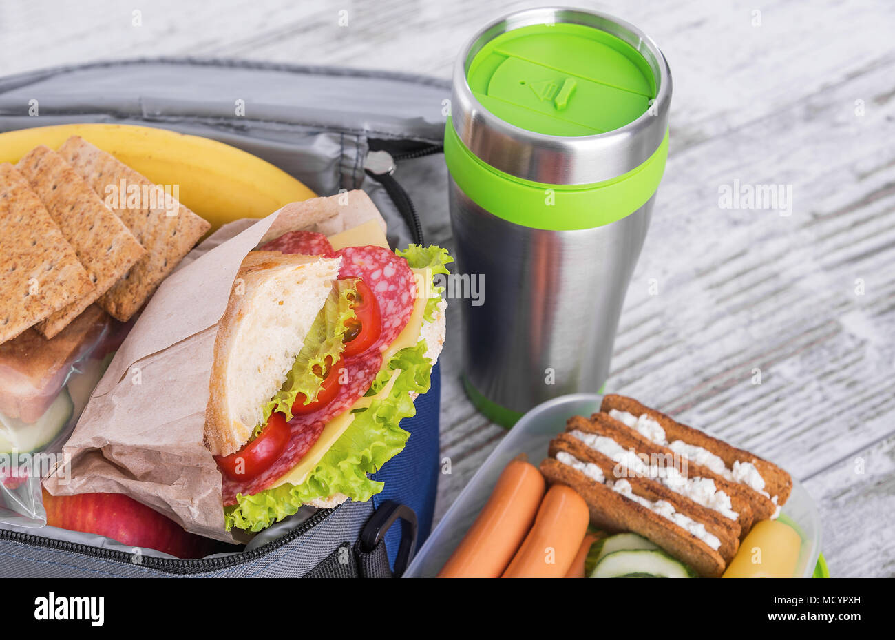 School lunchbox healthy snack hi-res stock photography and images - Alamy