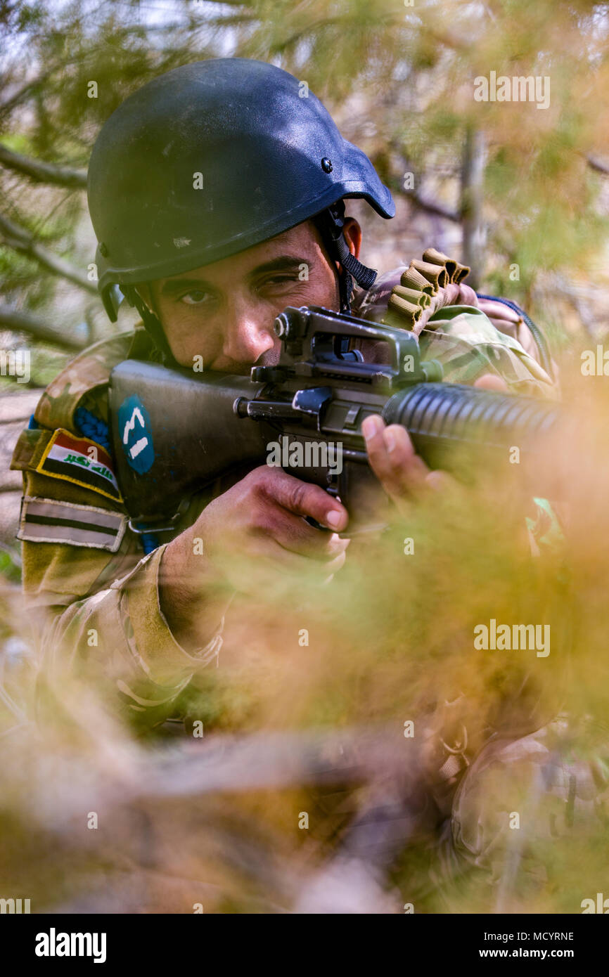 Iraqi army commando battalion hi-res stock photography and images - Alamy