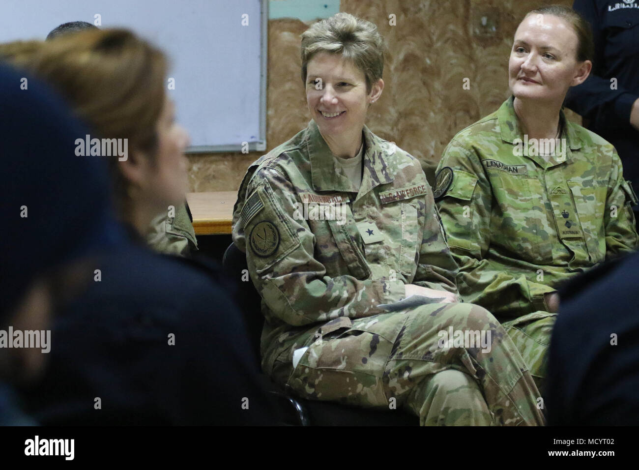 Lauderback hi-res stock photography and images - Alamy