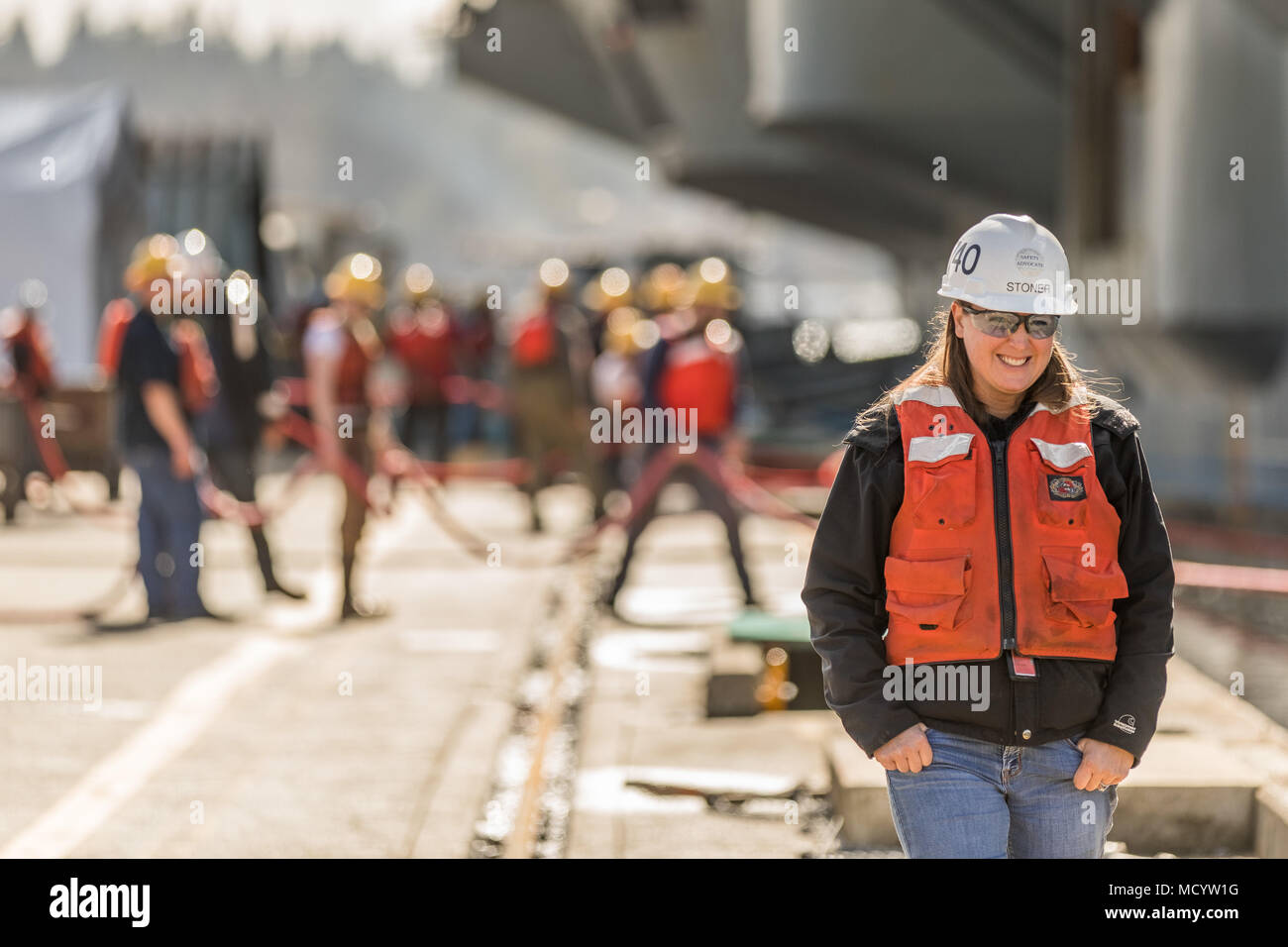 Ship drydock waterfront hi-res stock photography and images - Alamy
