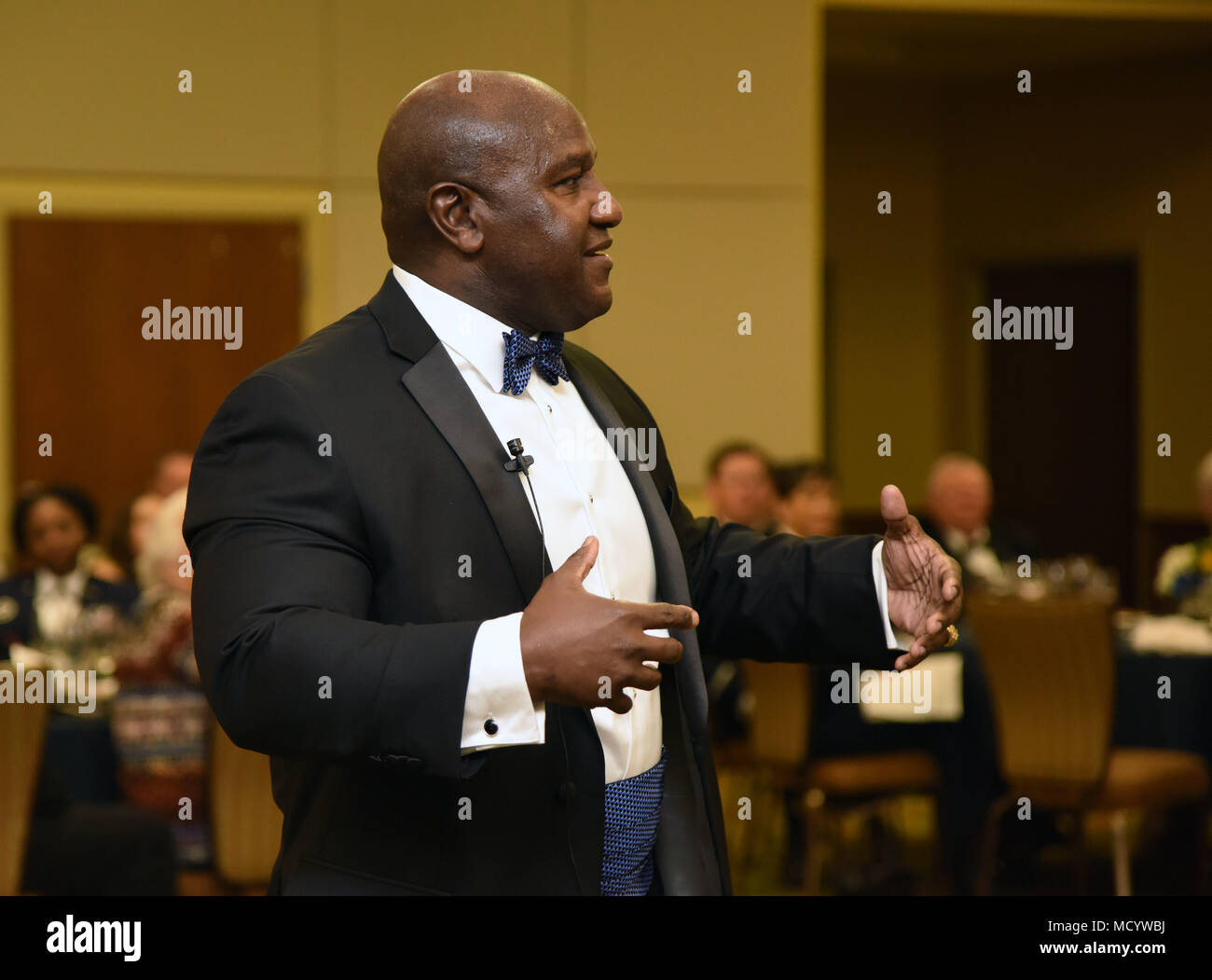 U.S. Army Command Sgt. Maj. retired Patrick Alston delivers remarks ...