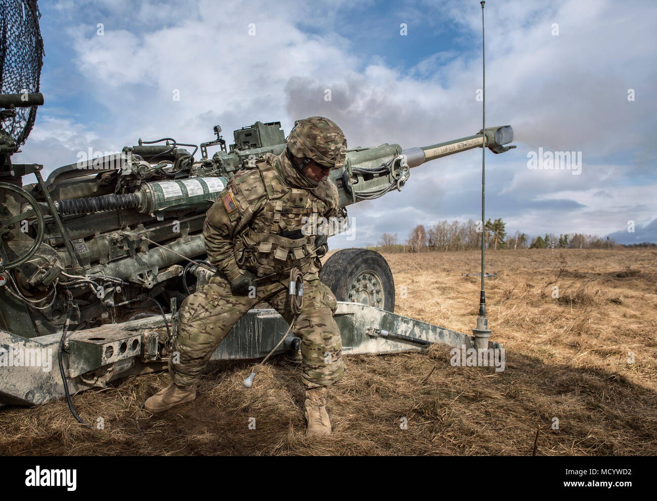 US Army gunners from Archer Battery, 2nd platoon, 4th section, Field ...