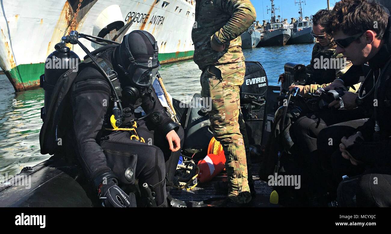 Shark marine eod navigator hi-res stock photography and images - Alamy