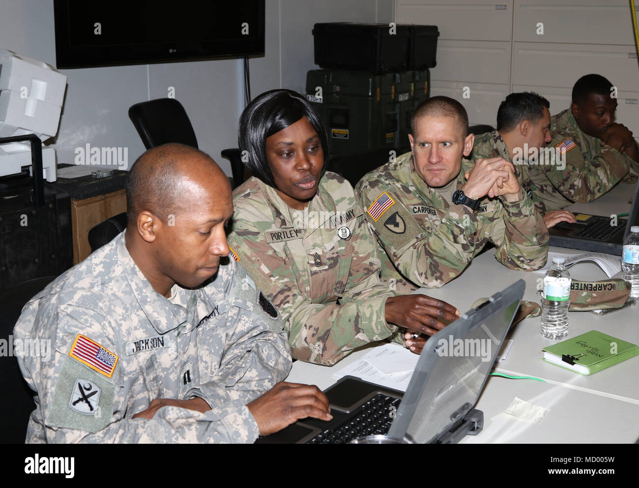 206th digital liaison detachment dld hi-res stock photography and ...