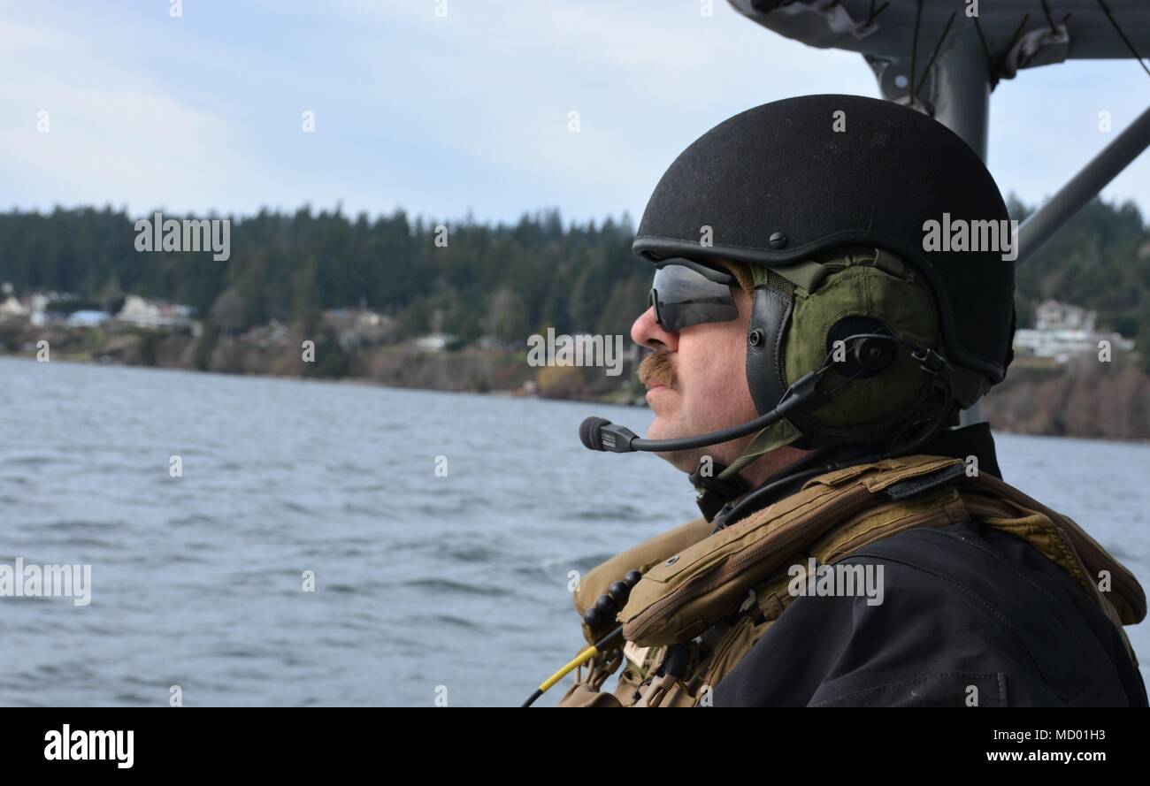 180307-N-NT795-777 PORT ORCHARD, Wash. (March 7, 2018) Engineman 1st ...