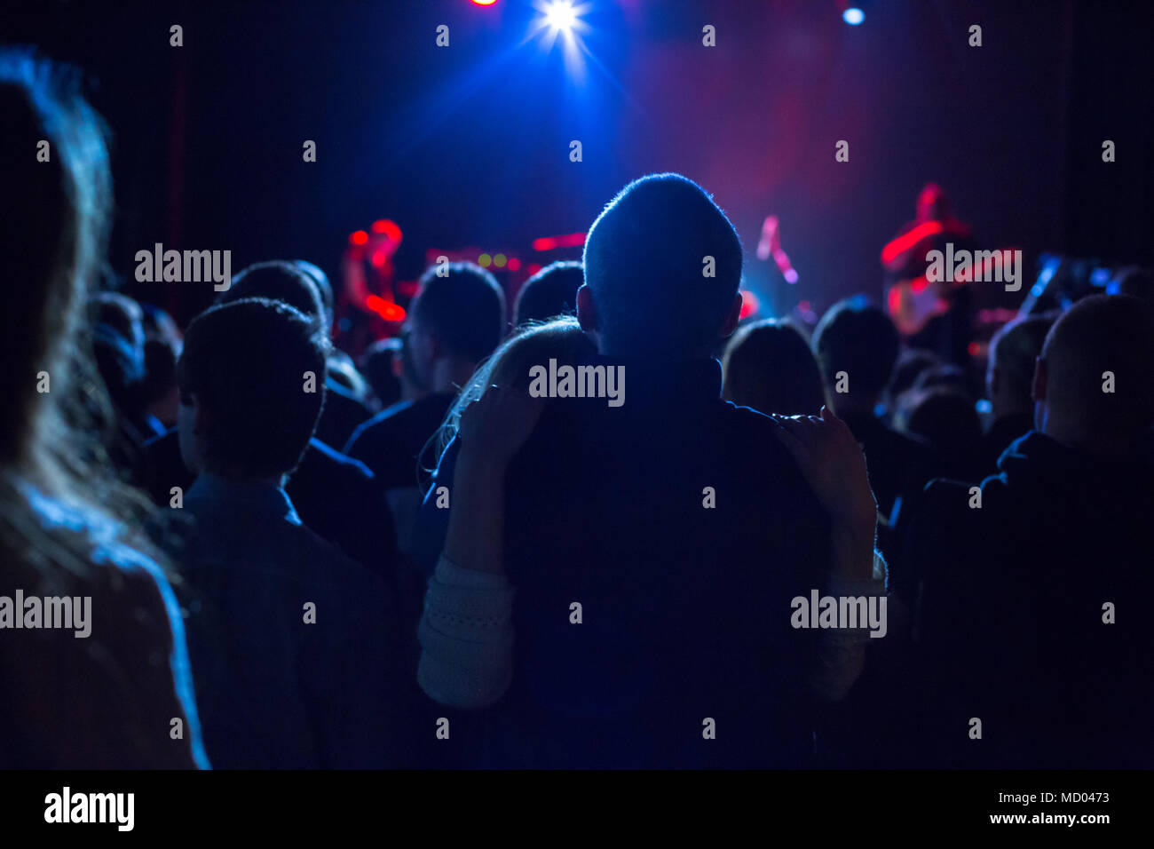 A couple is dancing at a concert Stock Photo - Alamy