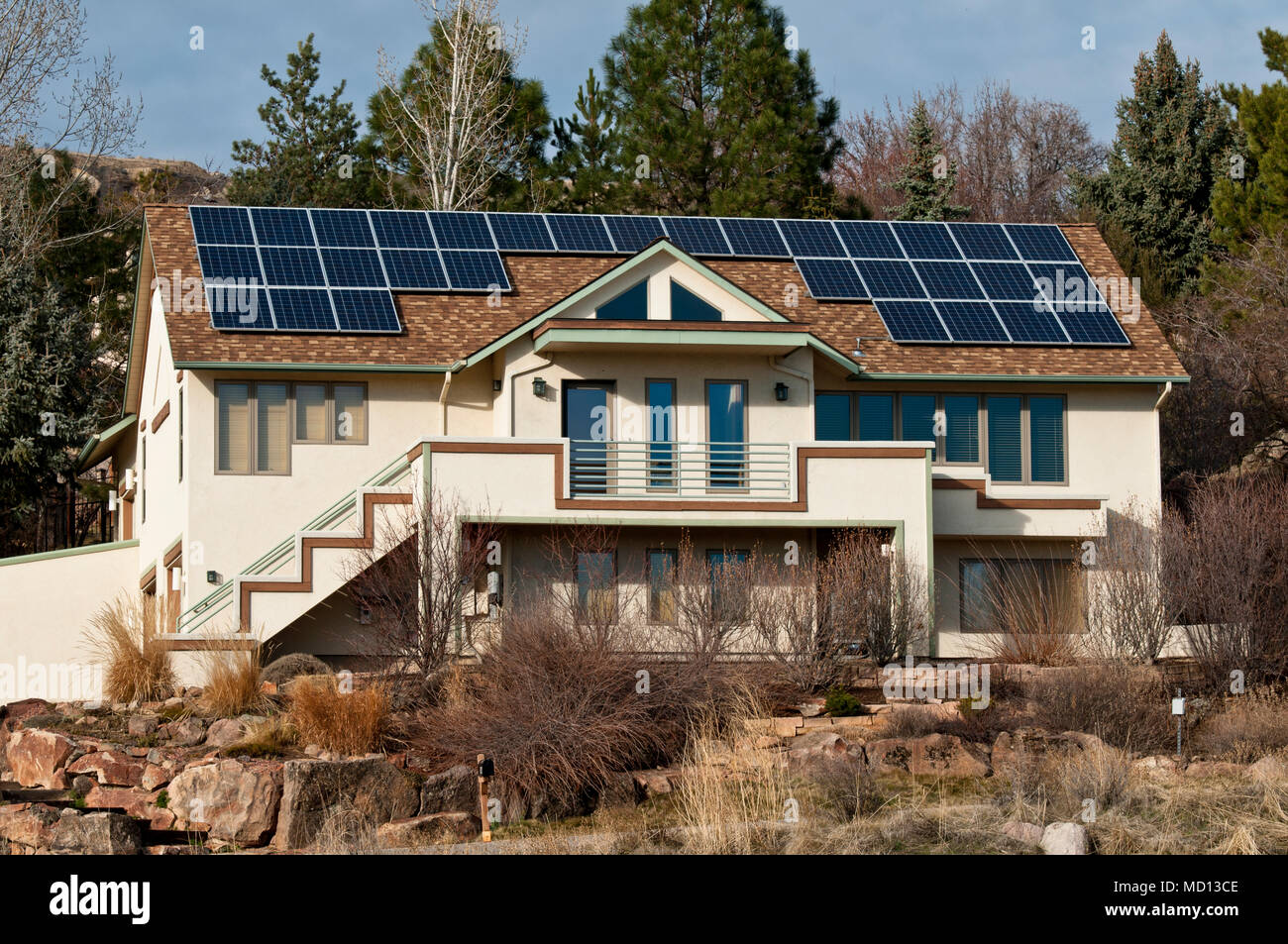 Solar electricity panels hi-res stock photography and images - Alamy