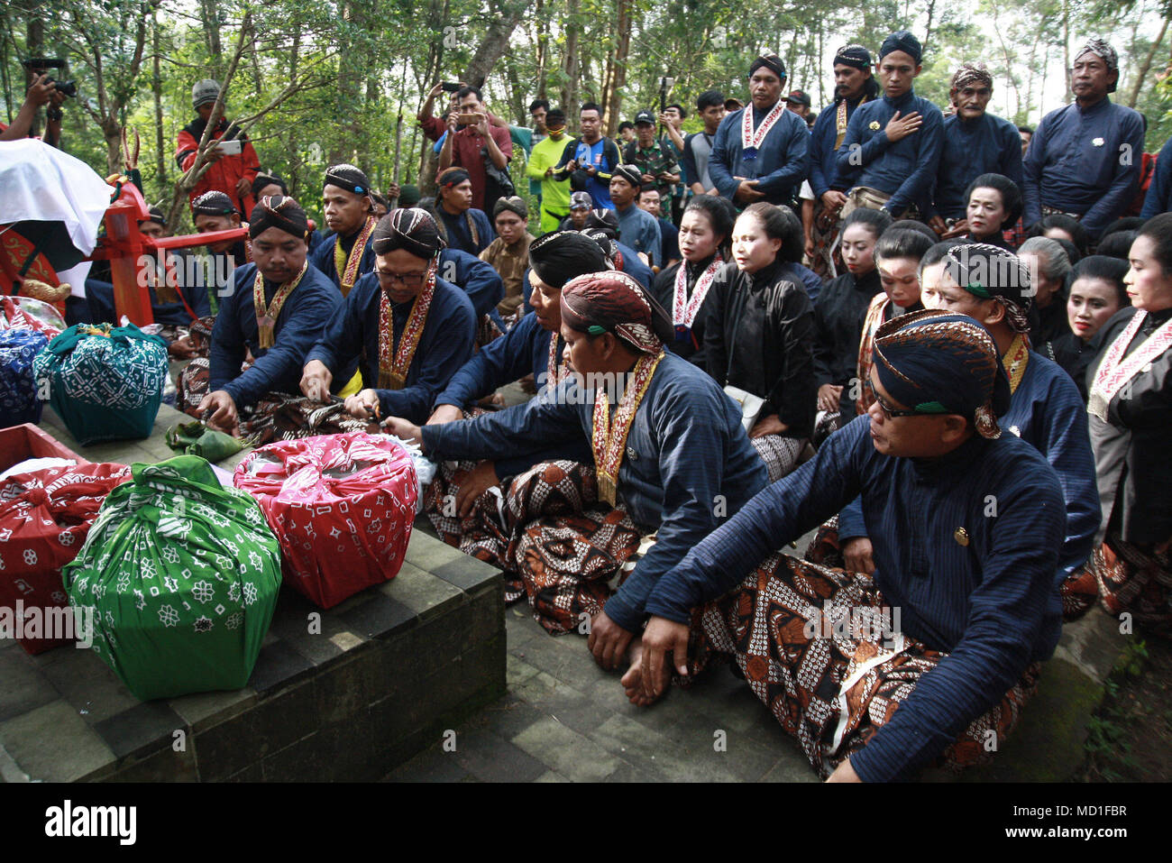 Labuhan ceremony hi-res stock photography and images - Alamy