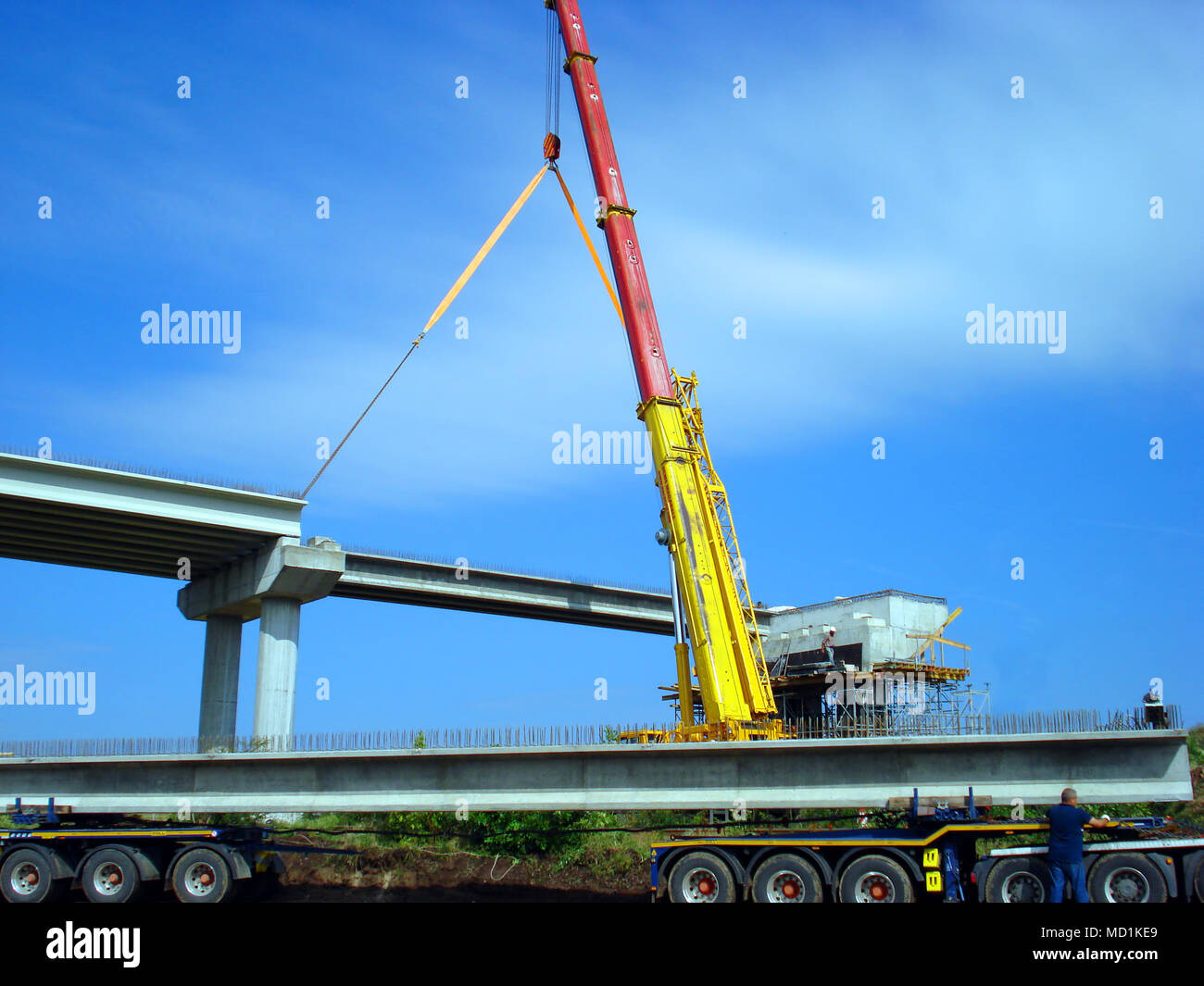 Crane fixed the beam Stock Photo - Alamy