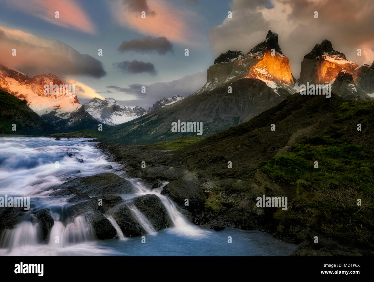 Rio paine waterfalls hi-res stock photography and images - Alamy