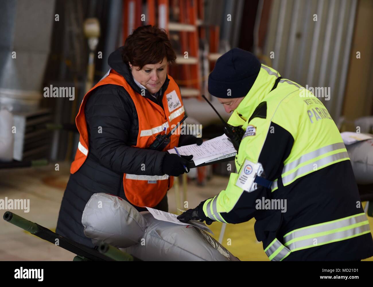 Cindy Shaffer, a nurse at the Veterans Affairs Central Iowa Hospital ...