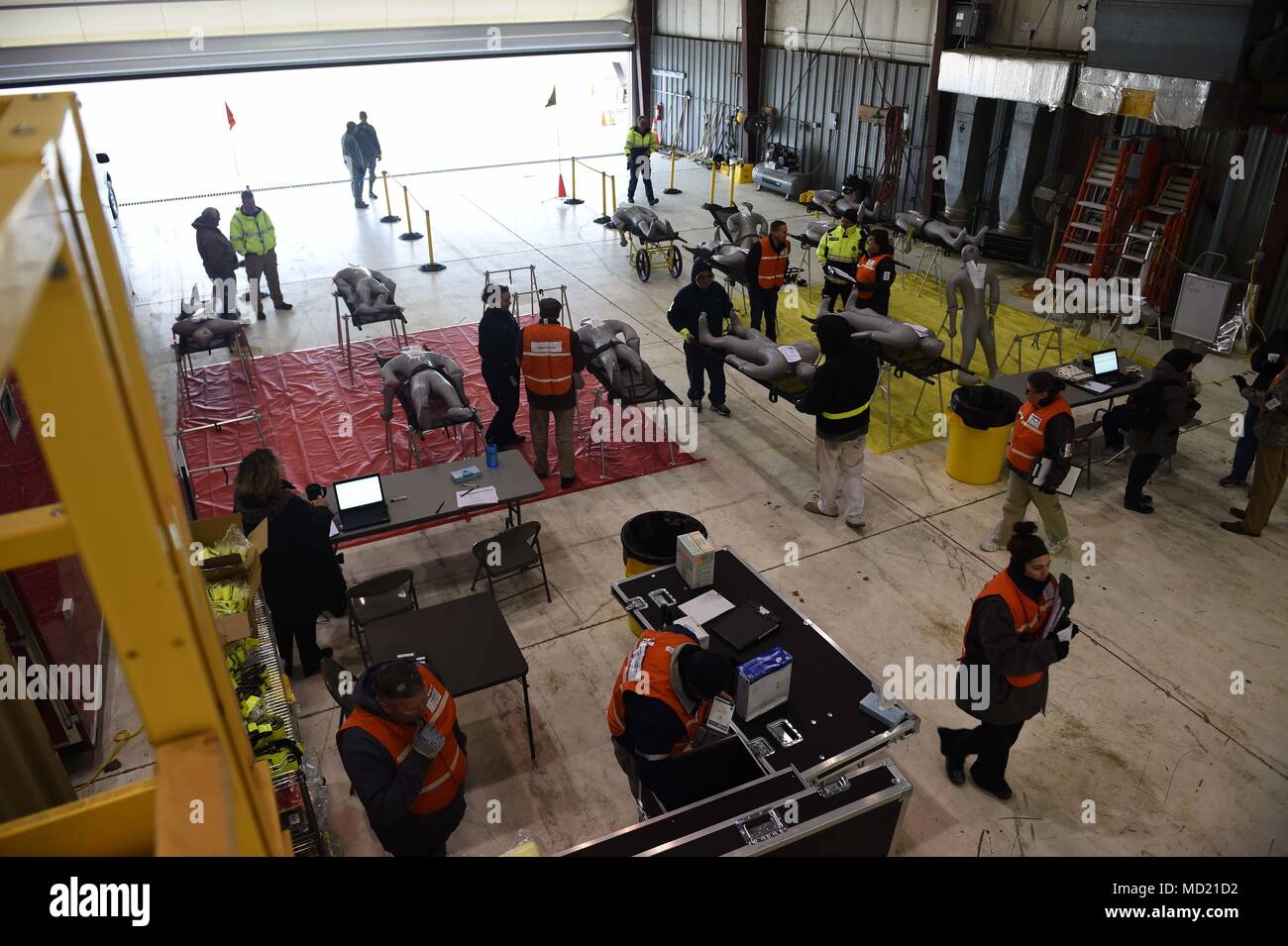 Participants in the National Disaster Medical System (NDMS) exercise ...