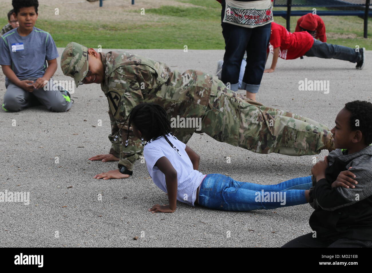 553rd combat sustainment support battalion hi-res stock photography and ...