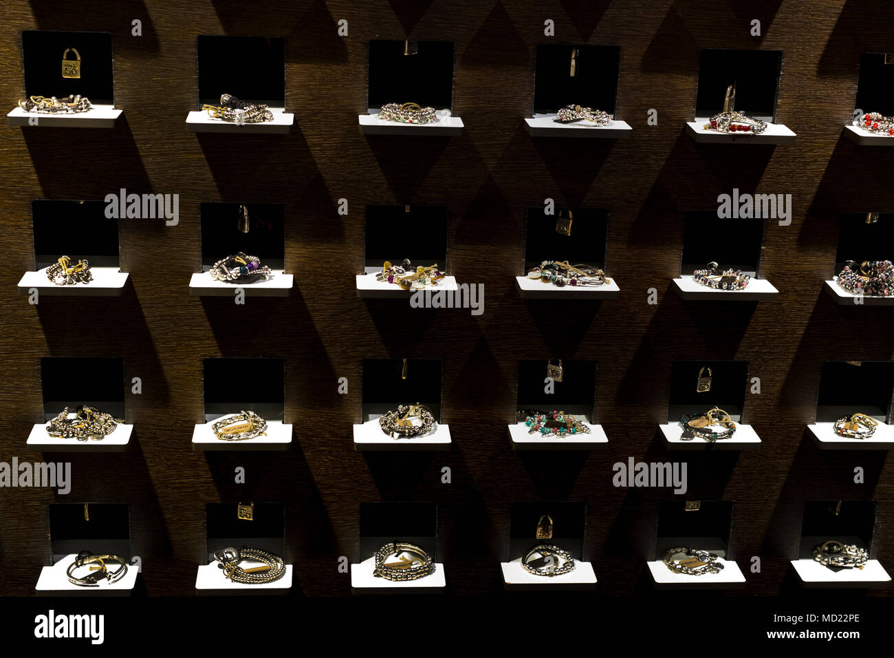 Unode50 store hi-res stock photography and images - Alamy