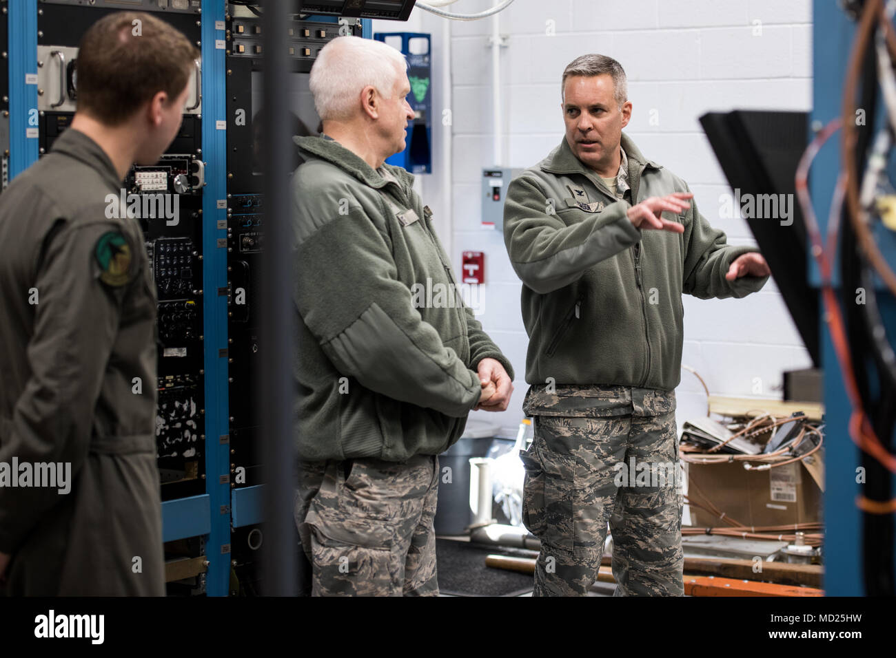 U.S. Air Force Col. Mike Cason (right), 193rd Special Operations Wing ...