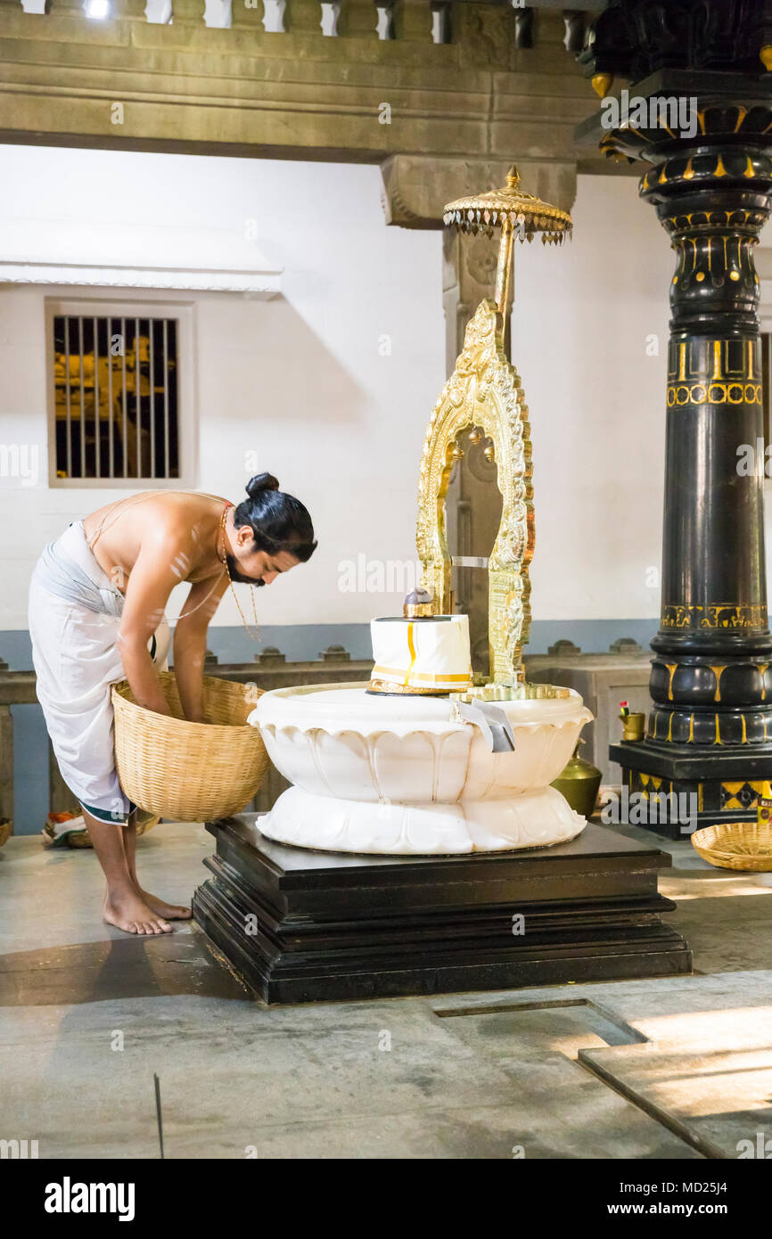 Sri ramana ashram hi-res stock photography and images - Alamy