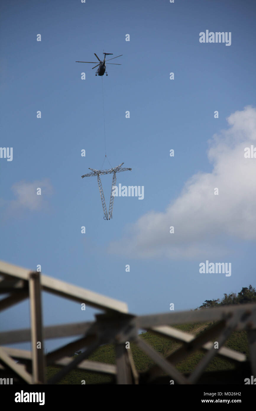 Tower line helicopter transmission hi-res stock photography and images ...