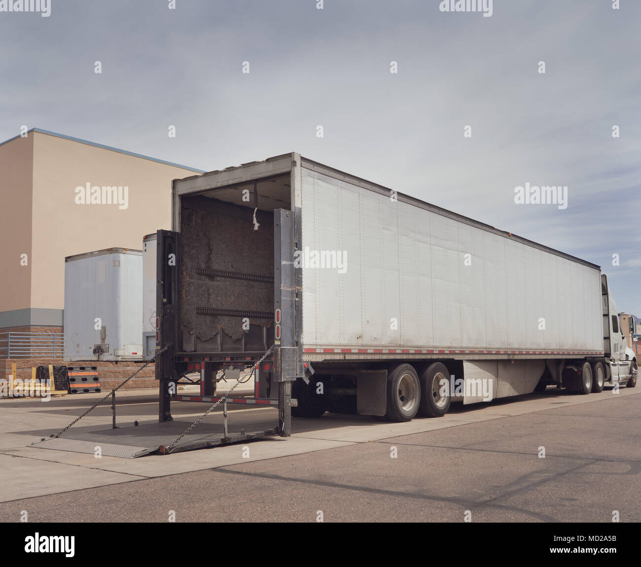 Trucking Fleet Stock Photos & Trucking Fleet Stock Images - Alamy