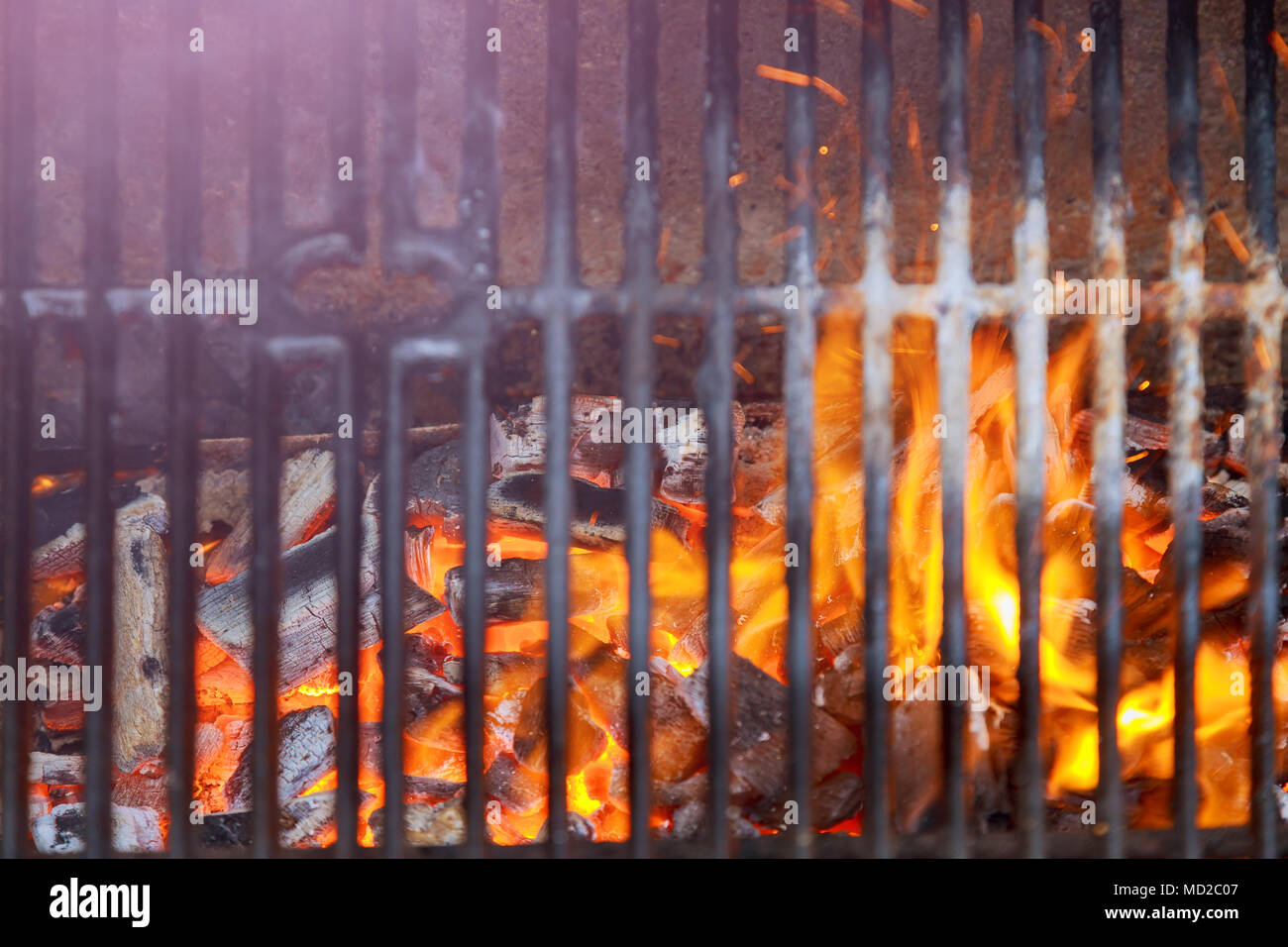 Barbecue Fire Grill close-up, BBQ Grill With Vibrant Flames Black ...
