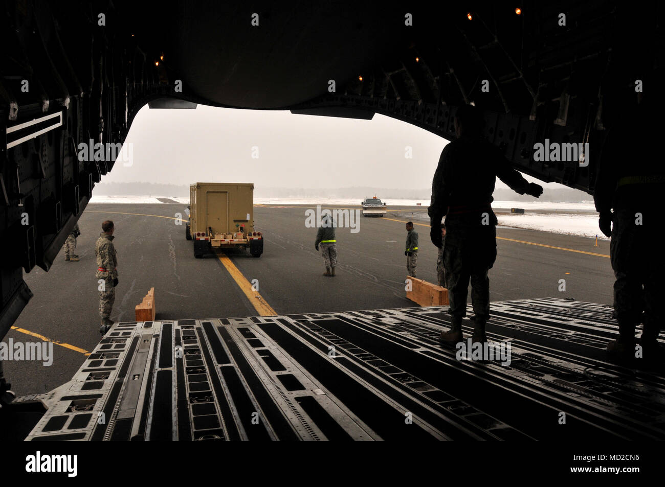 Members of the 104th Fighter Wing, Massachusetts Air National Guard ...