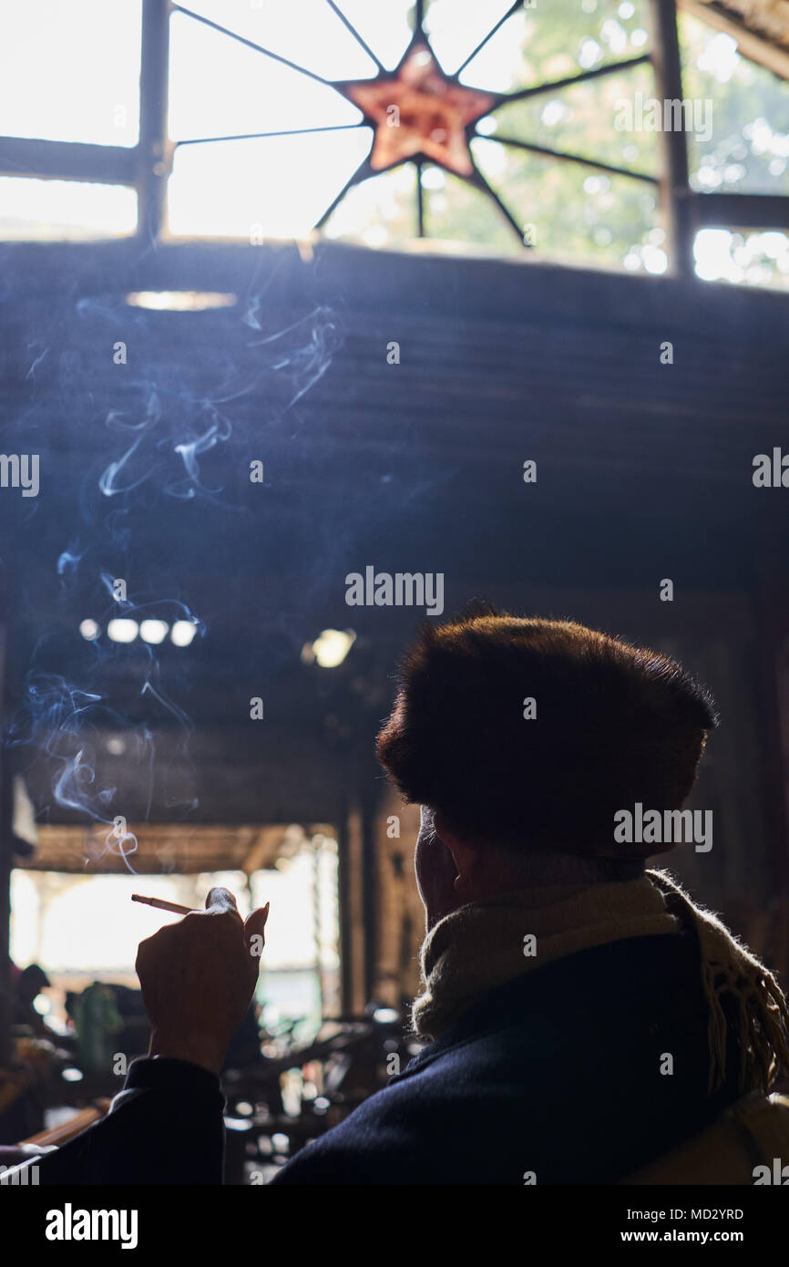China, Sichuan province, Chengdu, old tea house Stock Photo - Alamy