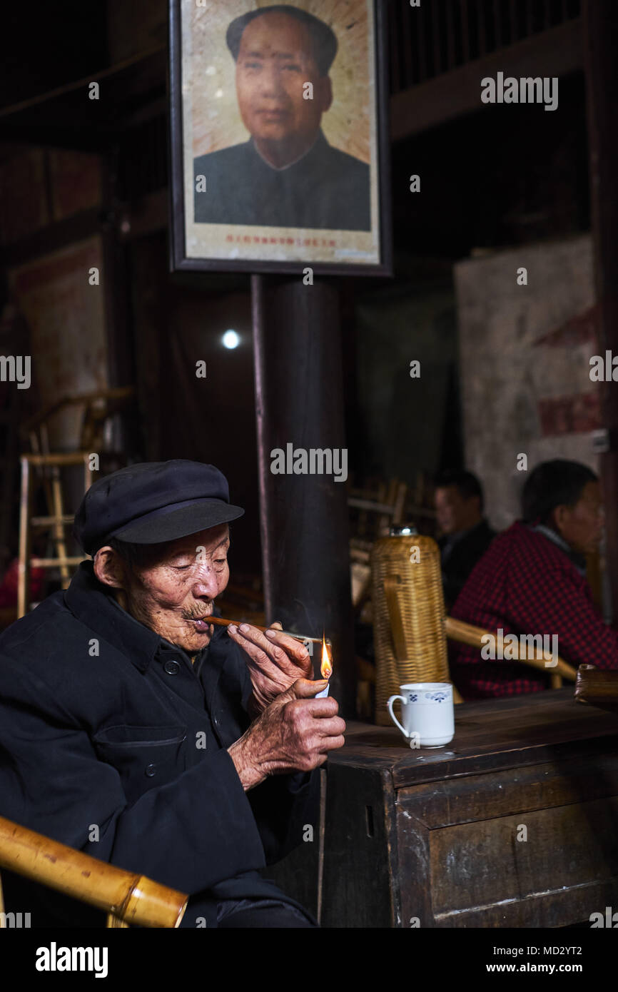 China, Sichuan province, Chengdu, old tea house Stock Photo - Alamy