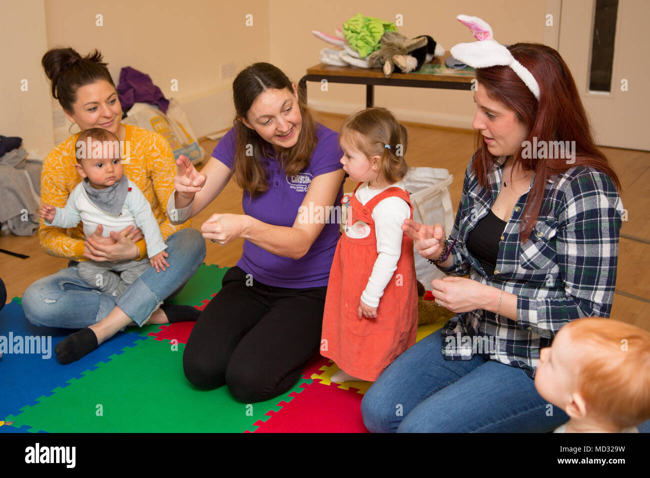 Baby Sign Language Class Stock Photo - Alamy