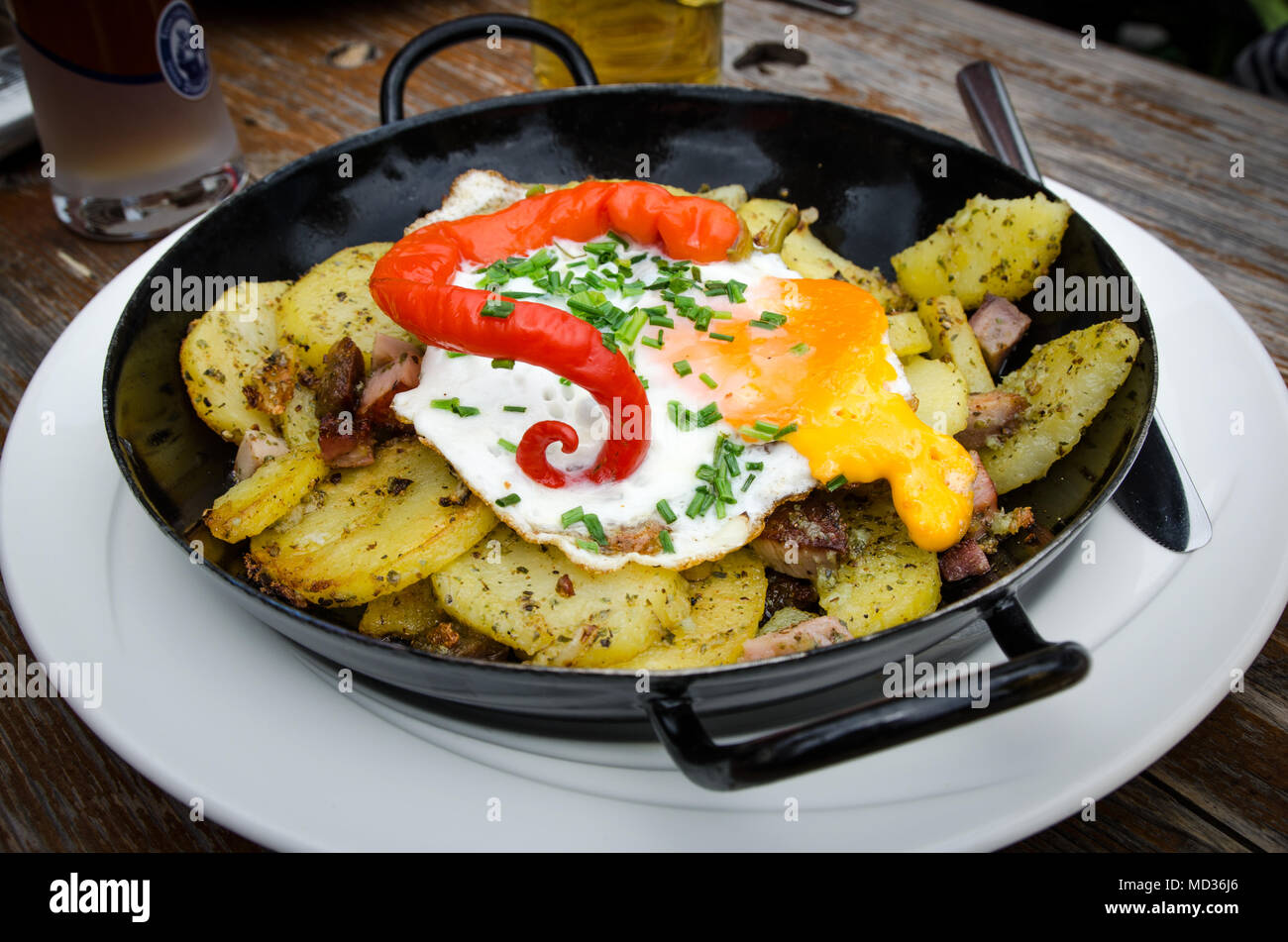 Traditional dinner hi-res stock photography and images - Alamy