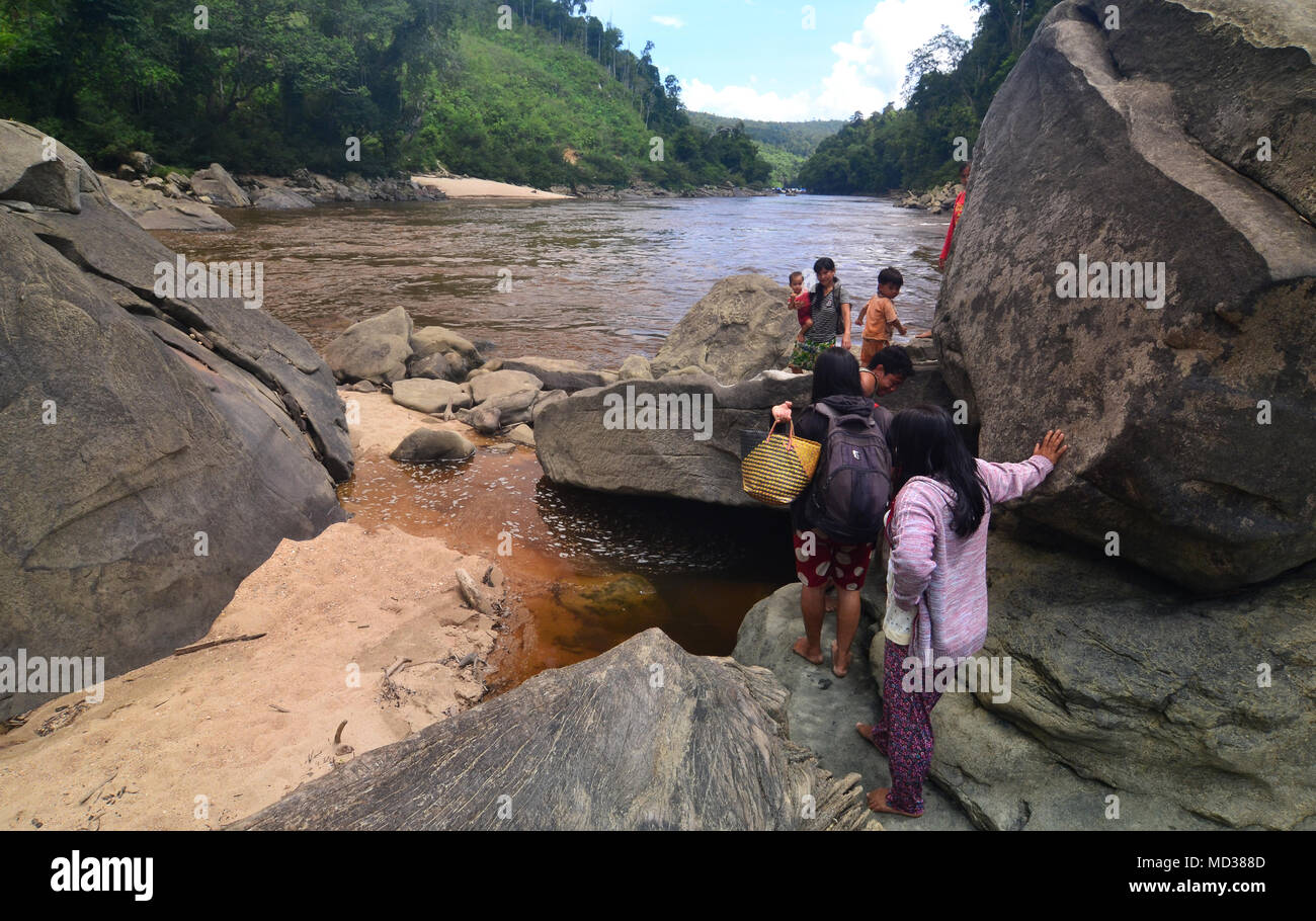 Borneo dayak longhouse children hi-res stock photography and images - Alamy