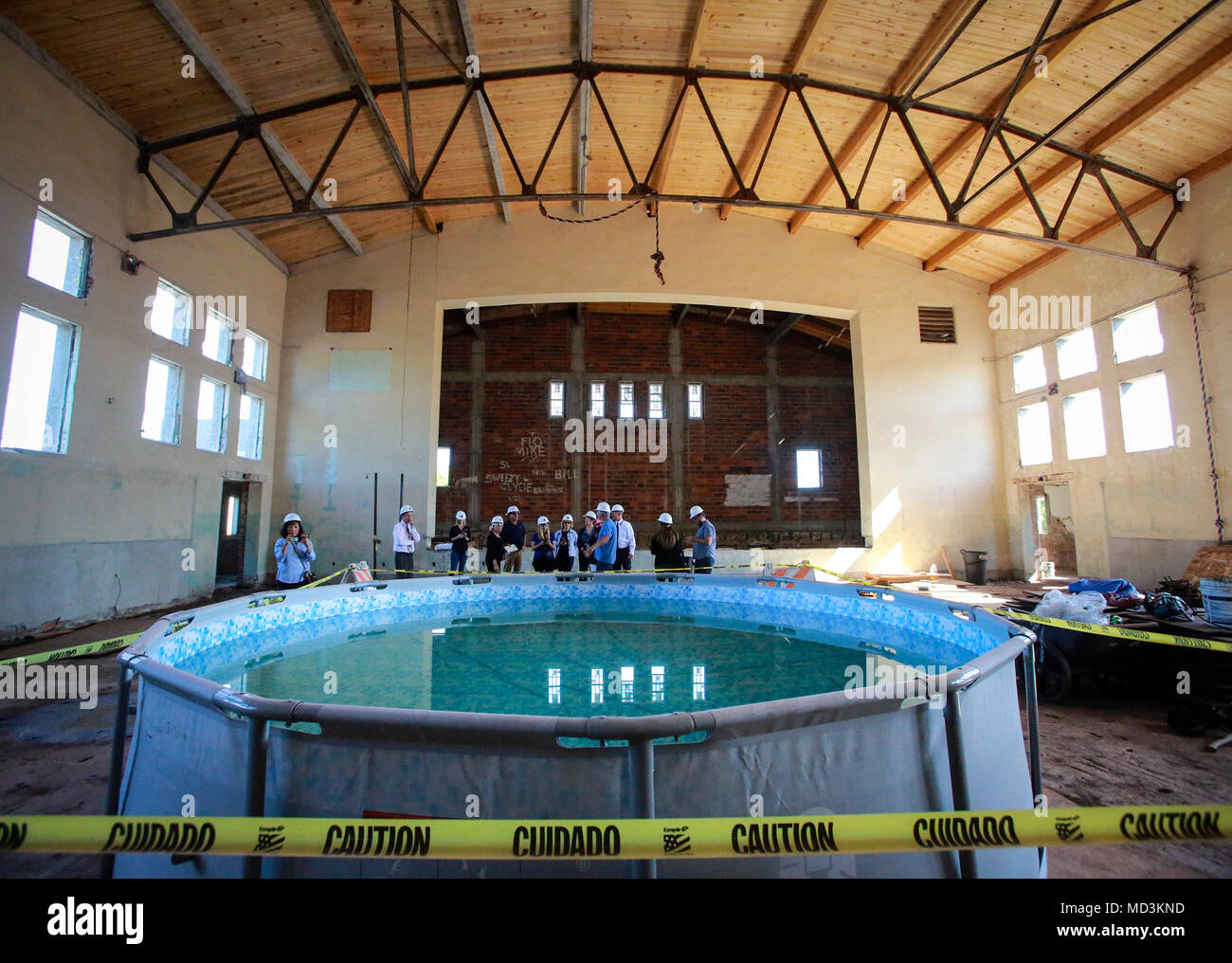 Load test hi-res stock photography and images - Alamy