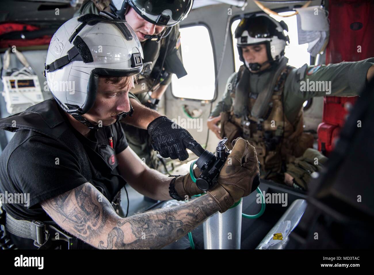 Hospital patient oxygen tank hi-res stock photography and images - Alamy