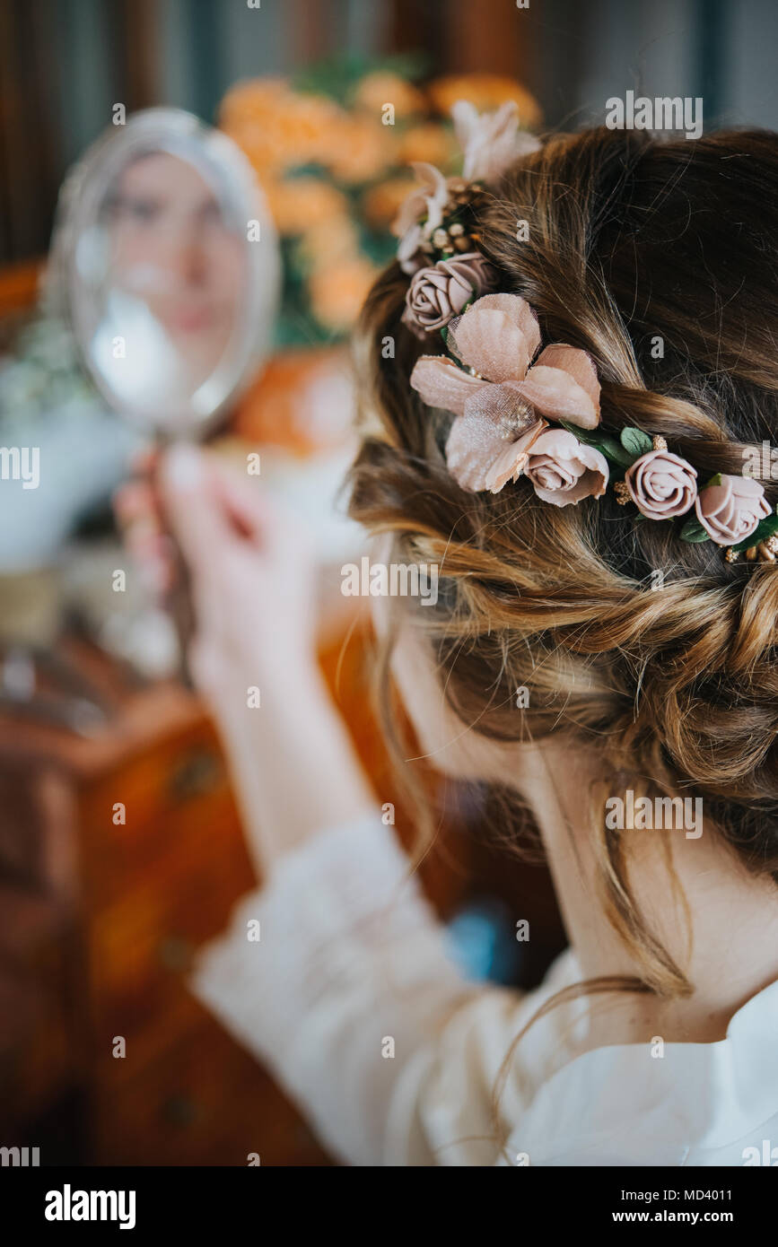 Reflection in mirror hi-res stock photography and images - Alamy