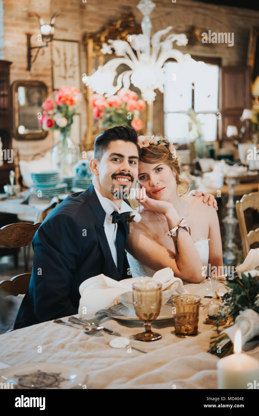 Seated table hi-res stock photography and images - Alamy