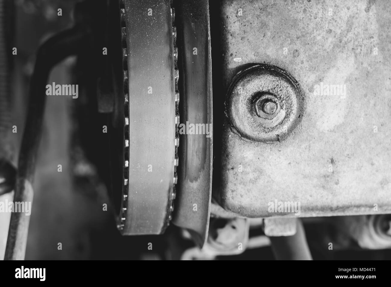 Broken timing belt hi-res stock photography and images - Alamy