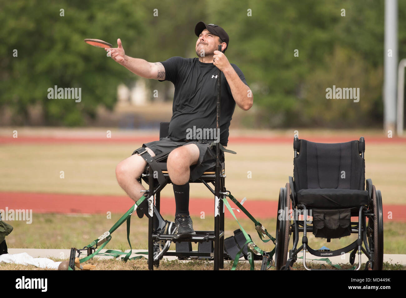 USSOCOM's Army Master Sgt. George Vera trains in discus for the 2018 ...