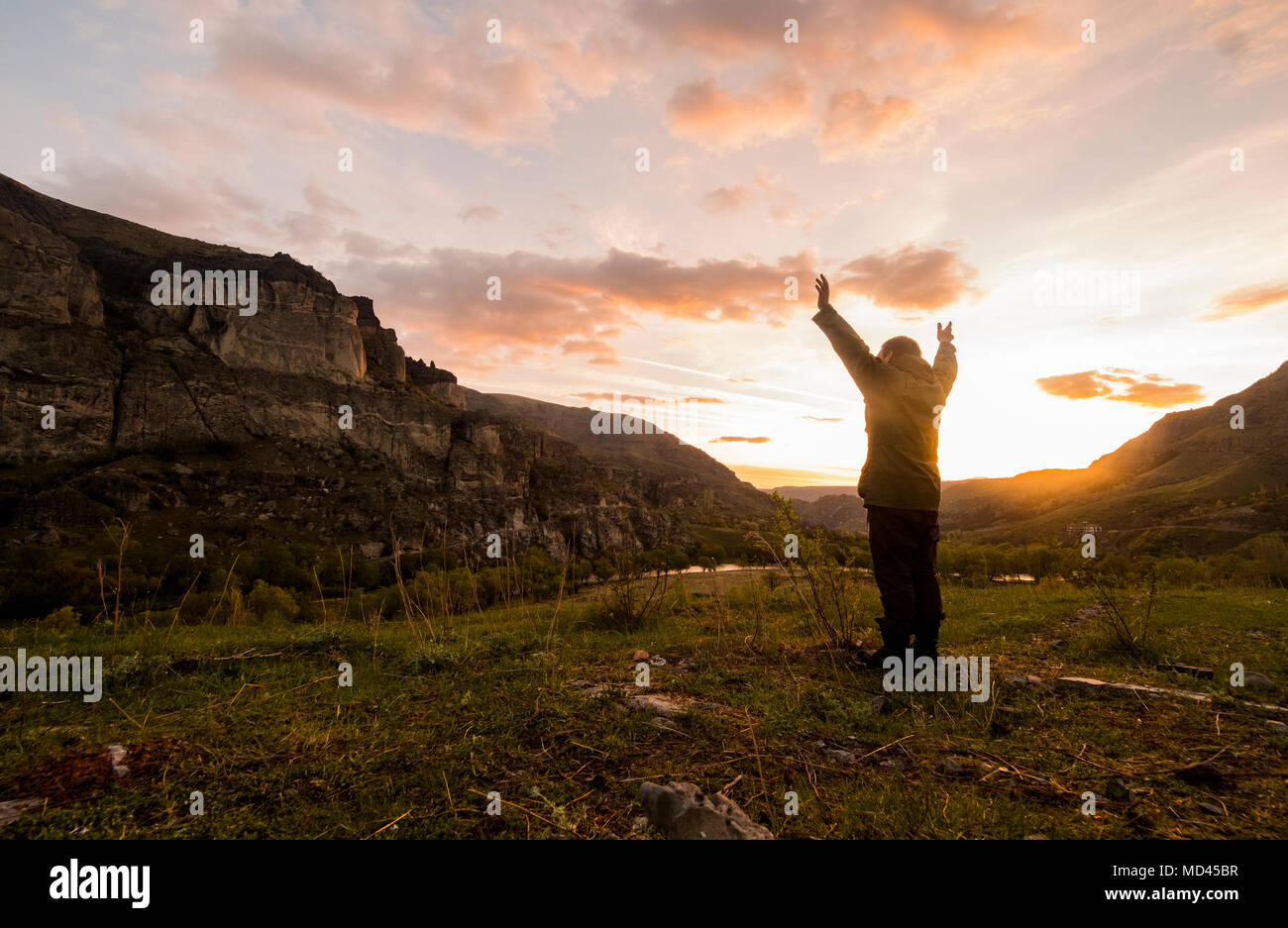 Rural setting sunrise hi-res stock photography and images - Alamy