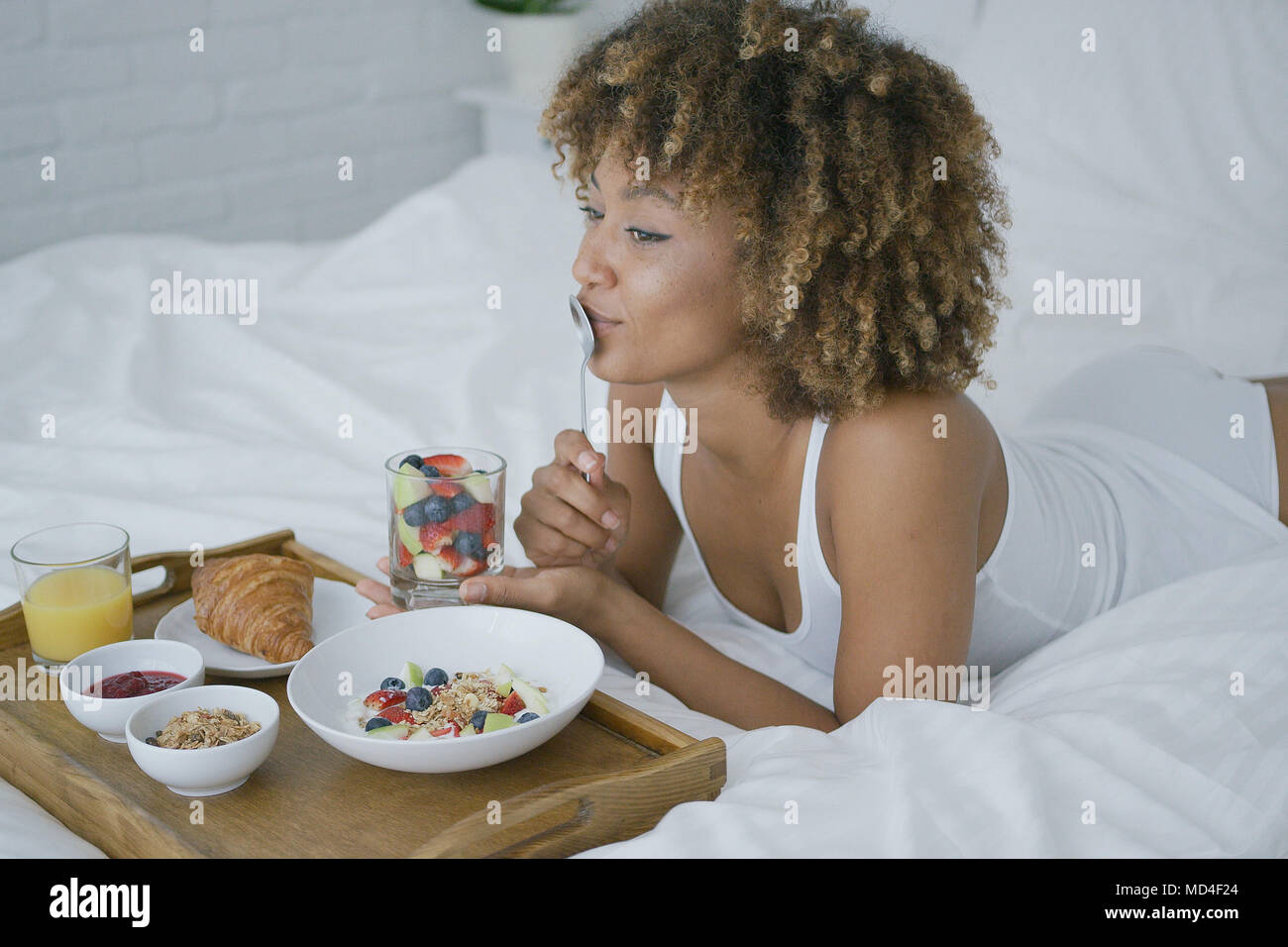 Meal in bed hi-res stock photography and images - Alamy