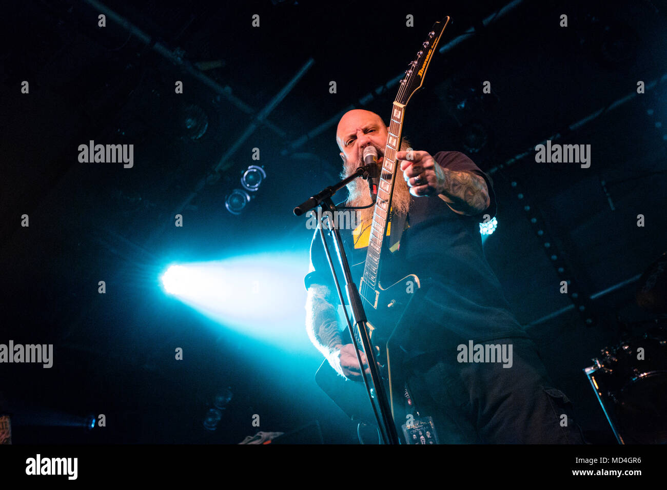 Crowbar on stage hi-res stock photography and images - Alamy