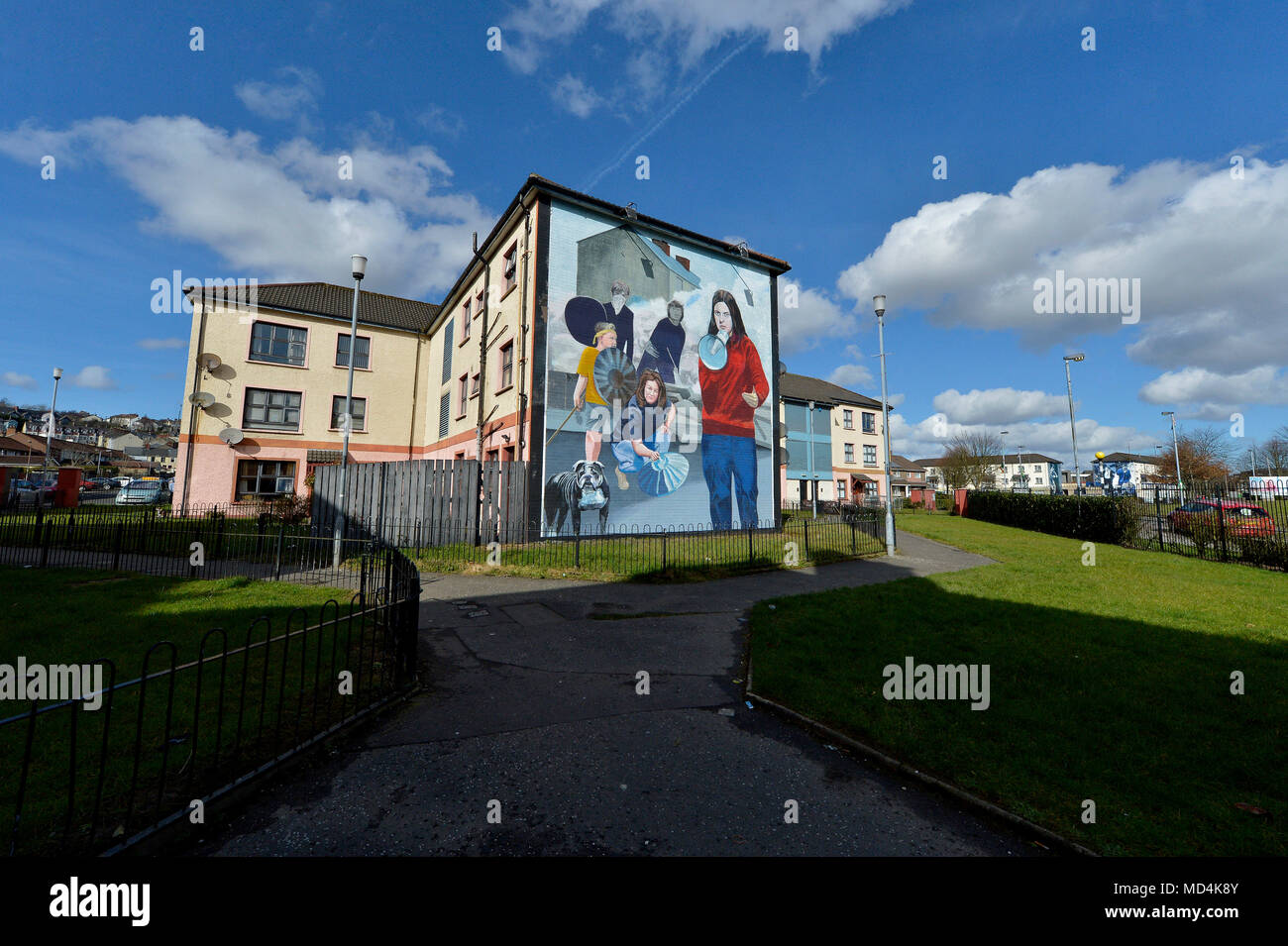Bernadette Devlin and the Battle of the Bogside mural by the Bogside ...