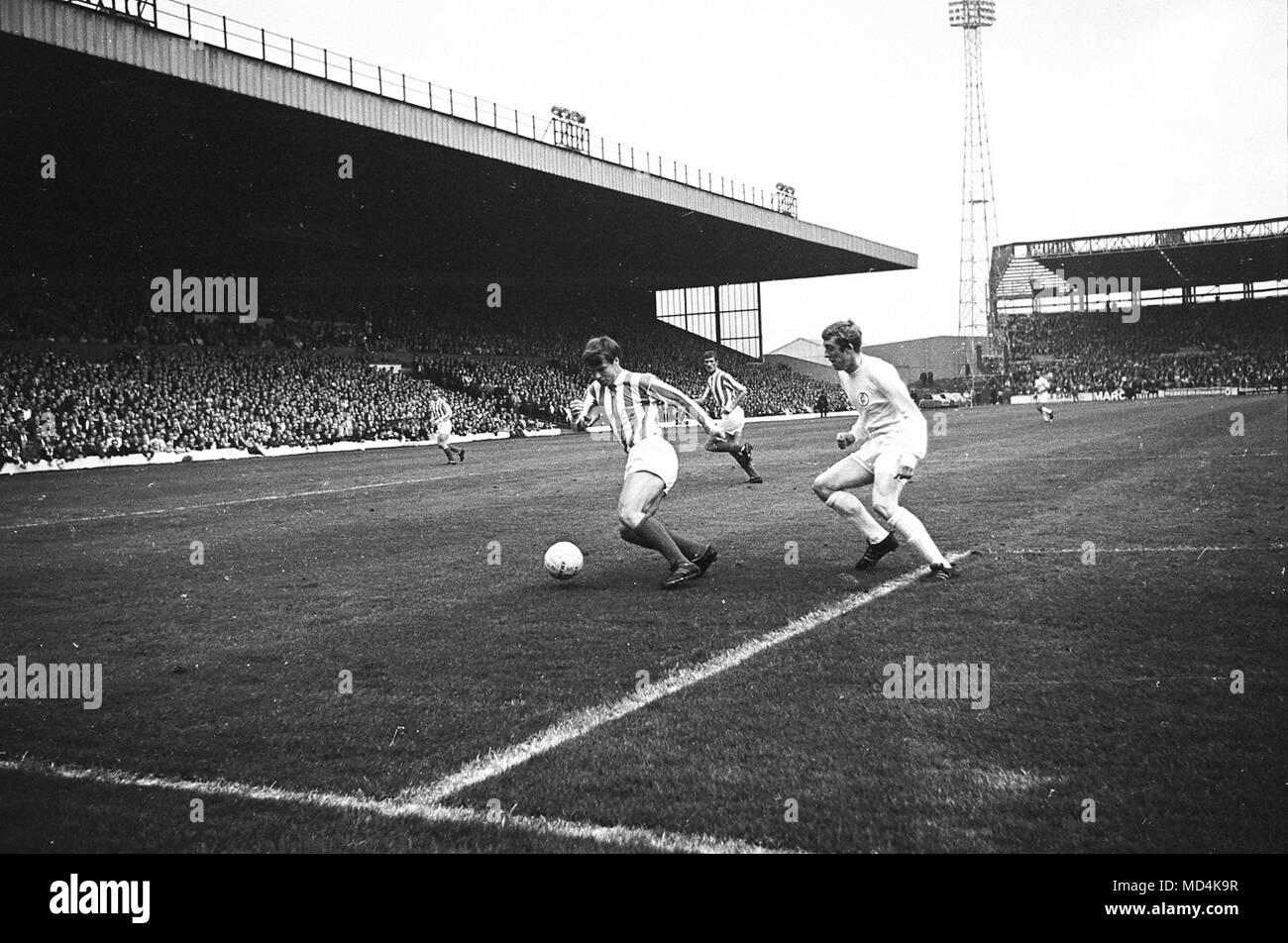 Leeds v Wolves 1968 Stock Photo - Alamy