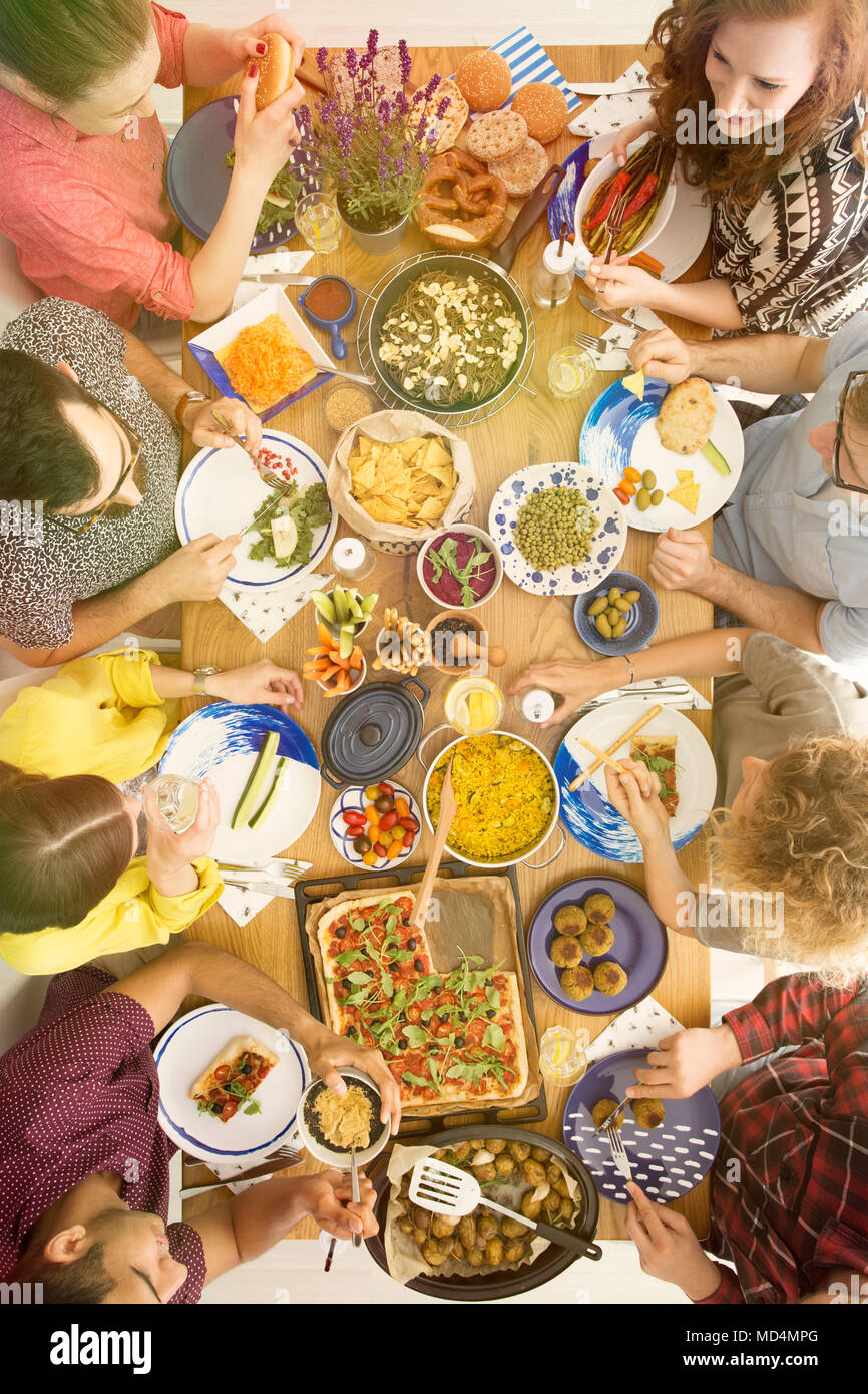 Communal meal hi-res stock photography and images - Alamy