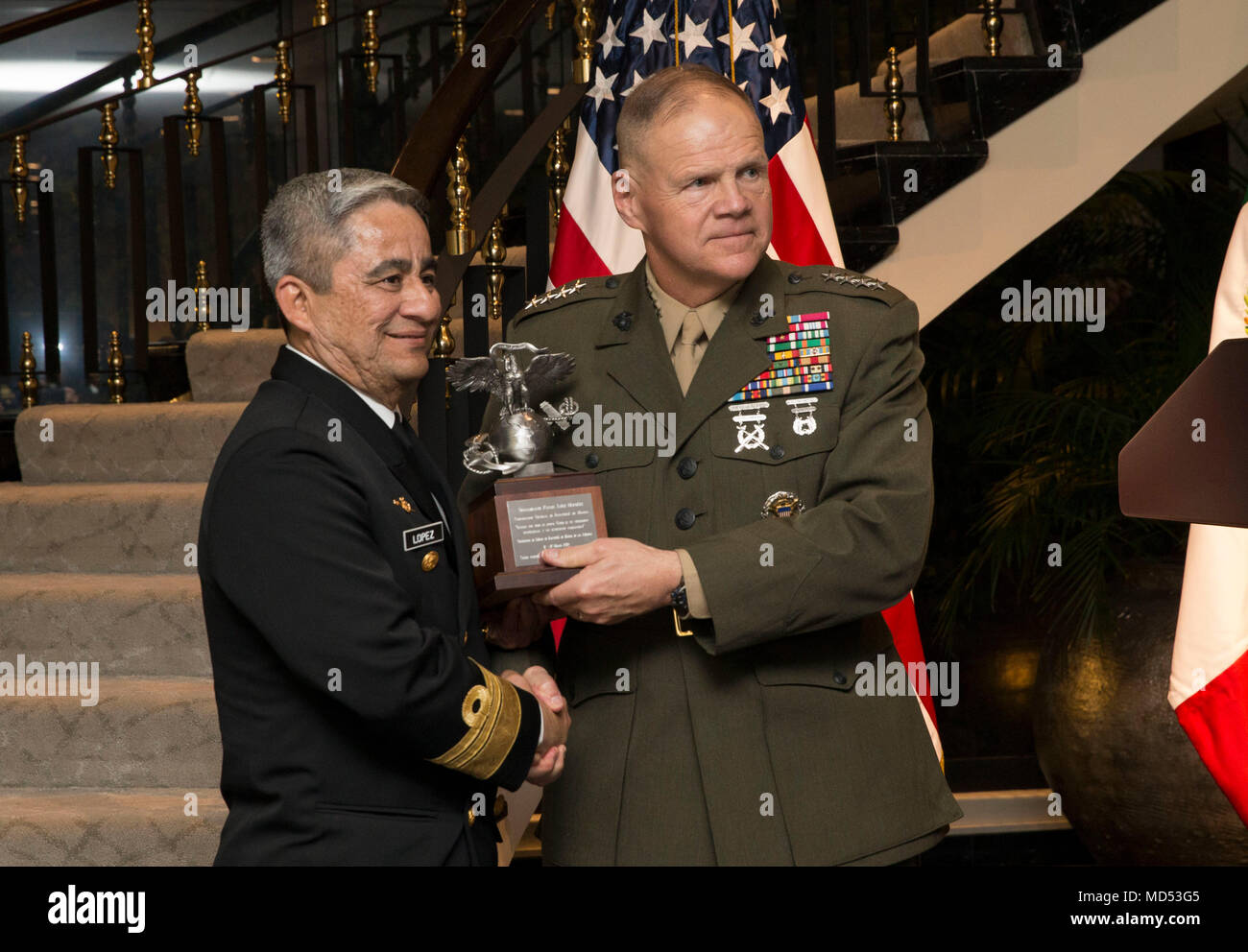 Mlac hi-res stock photography and images - Alamy