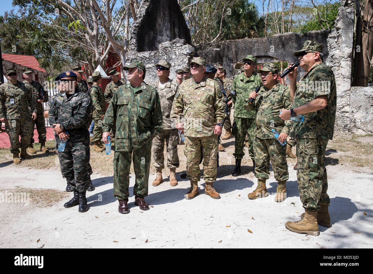 Mexican Infanteria De Marinas put on a display for leaders from several ...