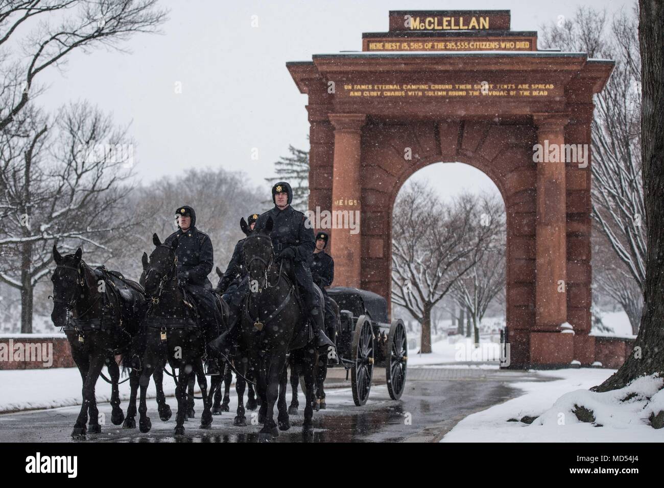 Soldiers assigned to the U.S. Army Caisson Platoon, 1st Battalion, 3d U ...