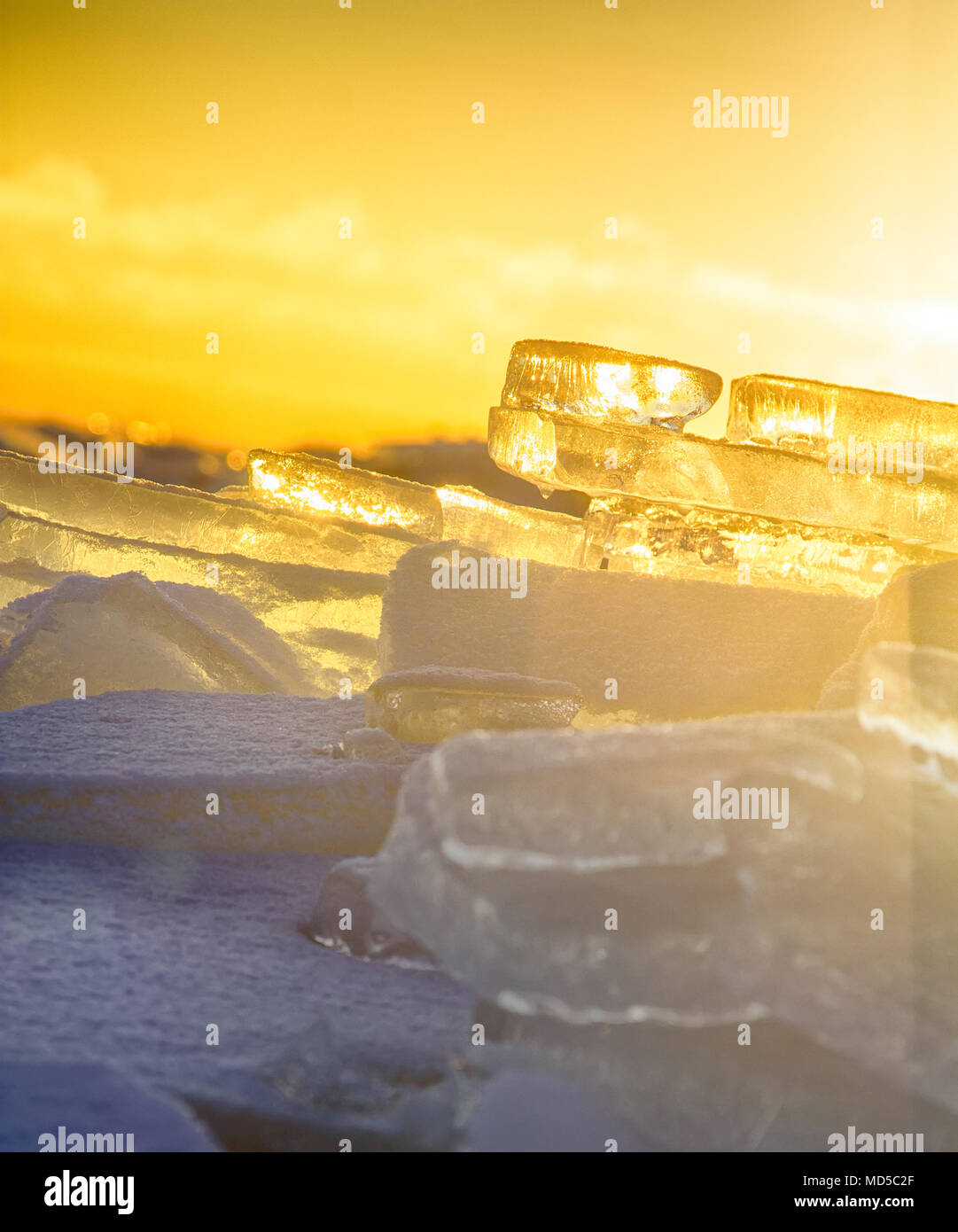 Shines sparkles hi-res stock photography and images - Alamy