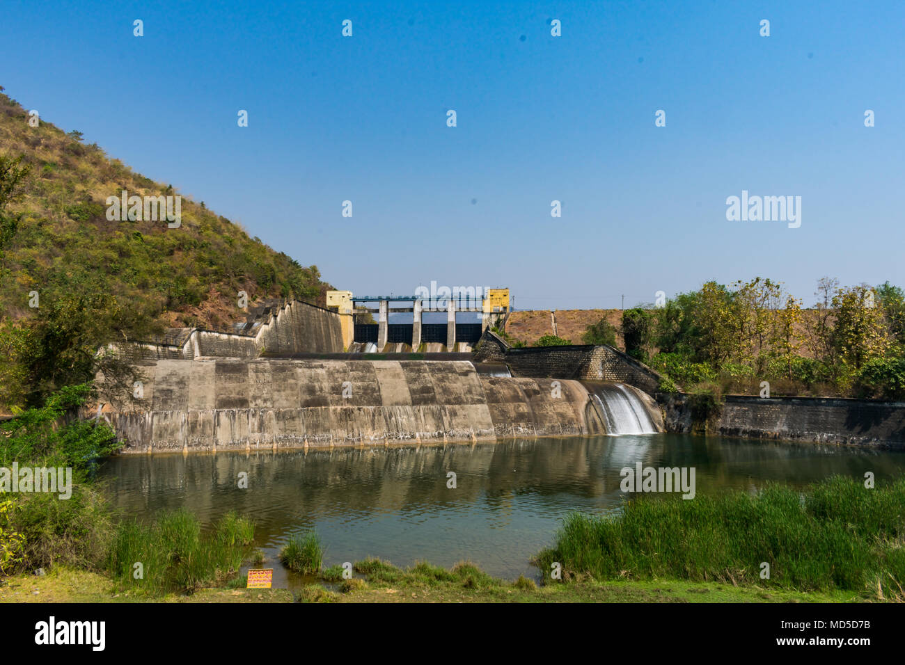 Dam architecture hi-res stock photography and images - Alamy