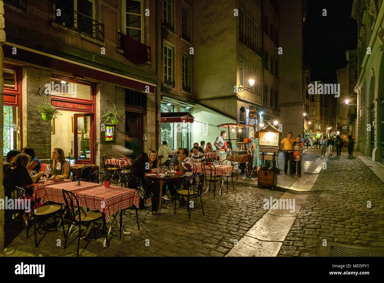 Lyon street food hi-res stock photography and images - Alamy