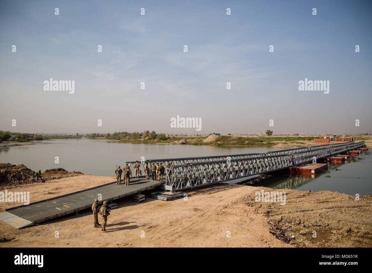 U.S. soldiers assigned to the 2nd Battalion, 4th Infantry regiment ...